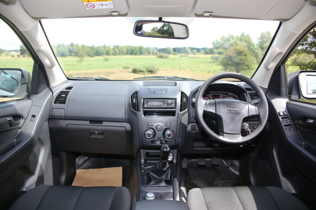 Isuzu pick-up review - Farmers Guide