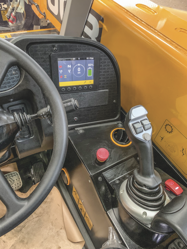 Latest tractors, handlers and new electric telehandler – hands-on test