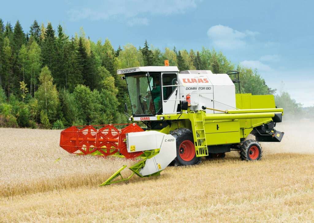 The Claas Dominator marks its 50th anniversary - Farmers Guide