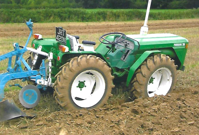 Classic tractor focus: Ferrari - Farmers Guide