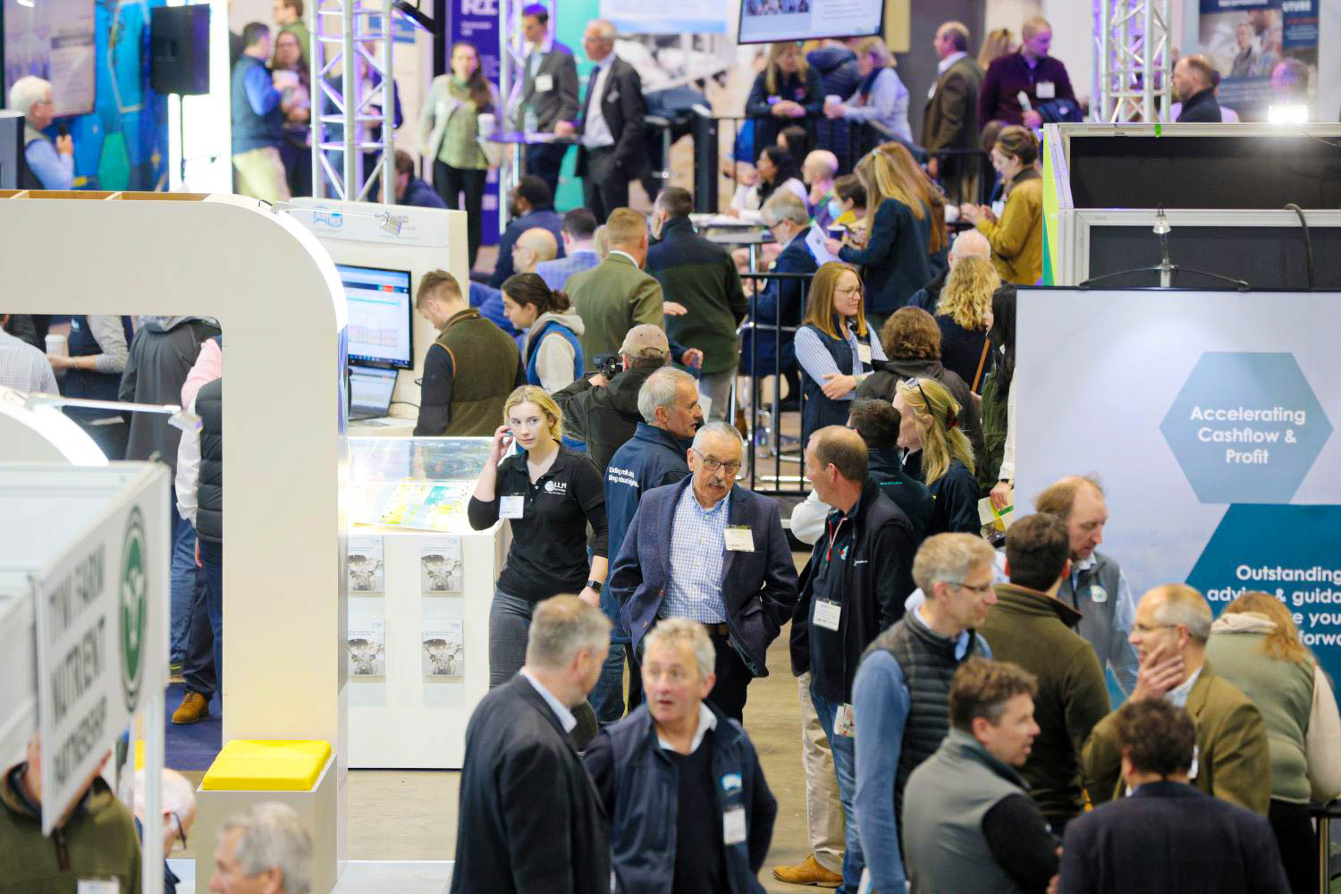 Finalists revealed for prestigious Royal Dairy Innovation Award ...