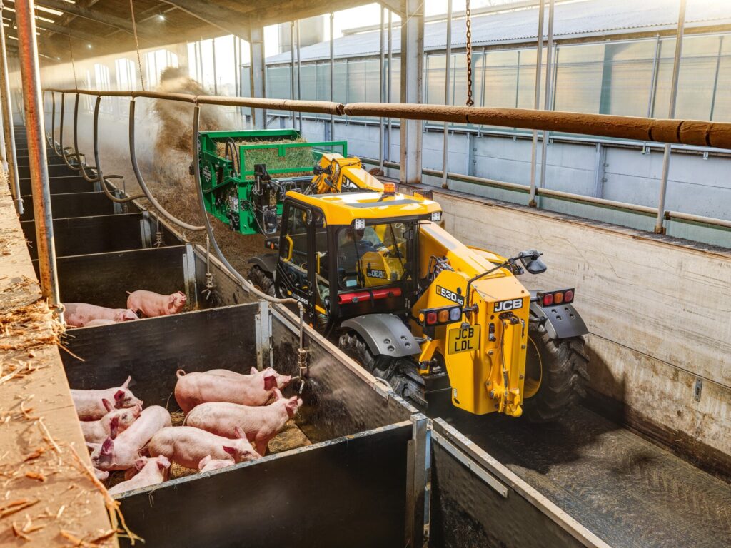 JCB launches compact but powerful telescopic handler - Farmers Guide