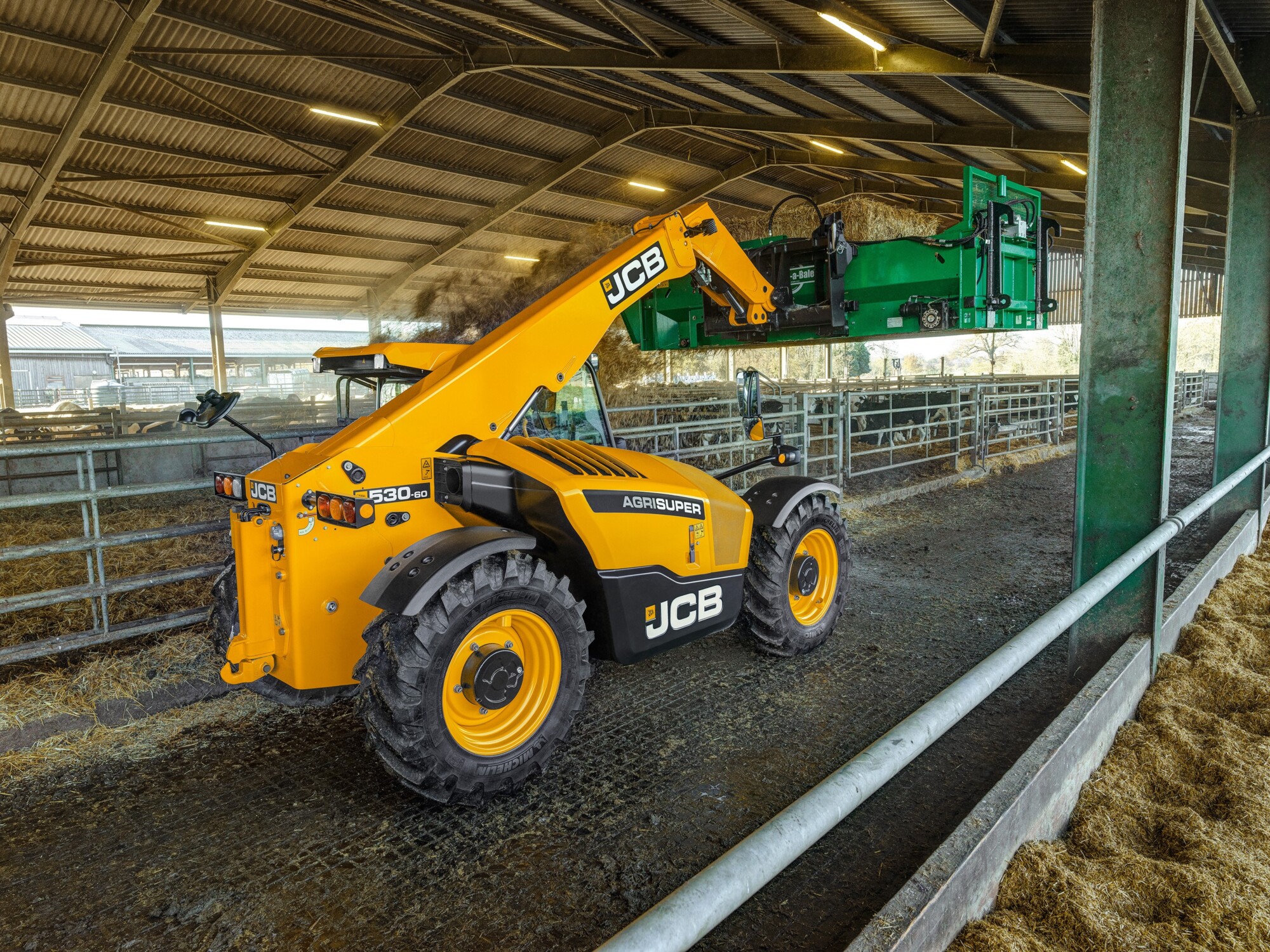 JCB launches compact but powerful telescopic handler - Farmers Guide