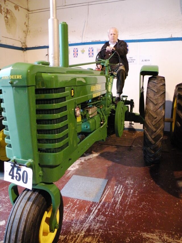 Celebrating the heritage of Row Crop Tractors at Newark Vintage Tractor ...
