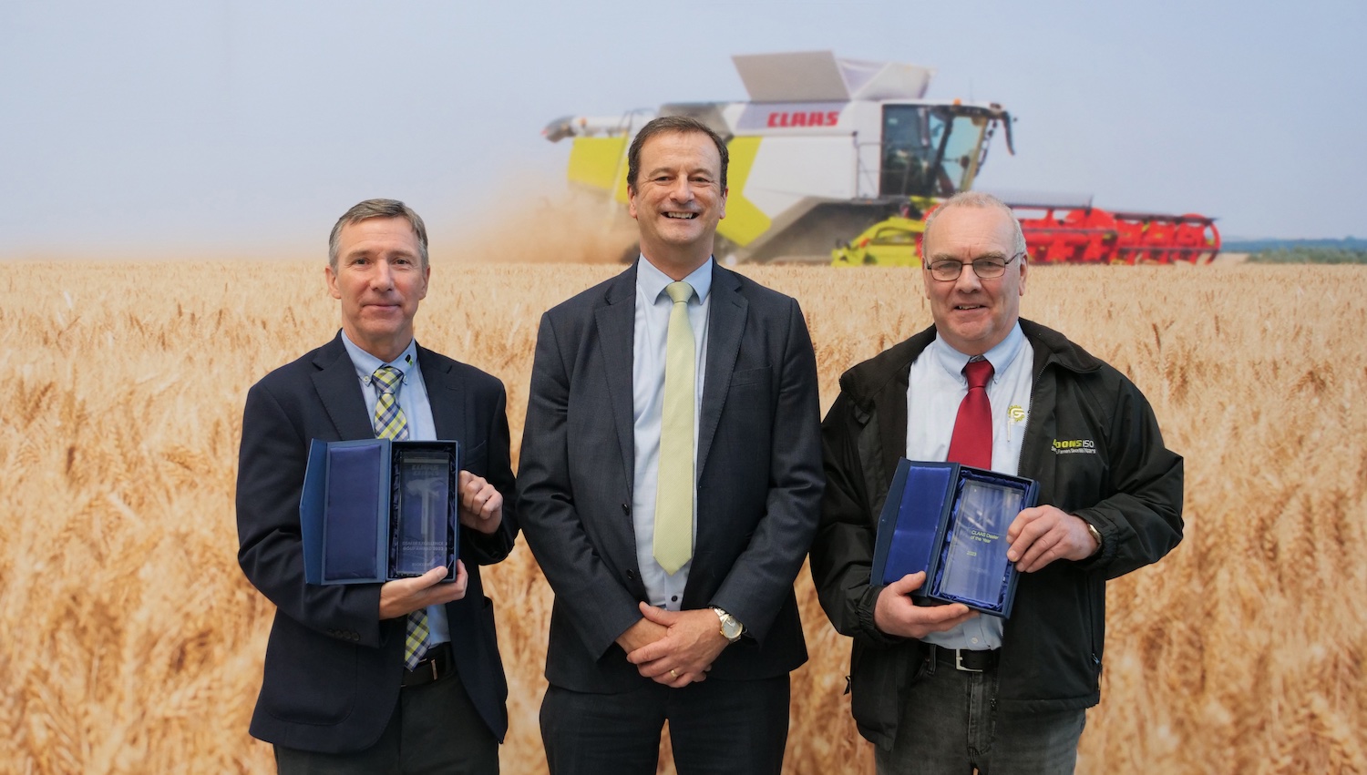 James Gordon Ltd wins prestigious ‘Dealer of the Year’ award - Farmers ...