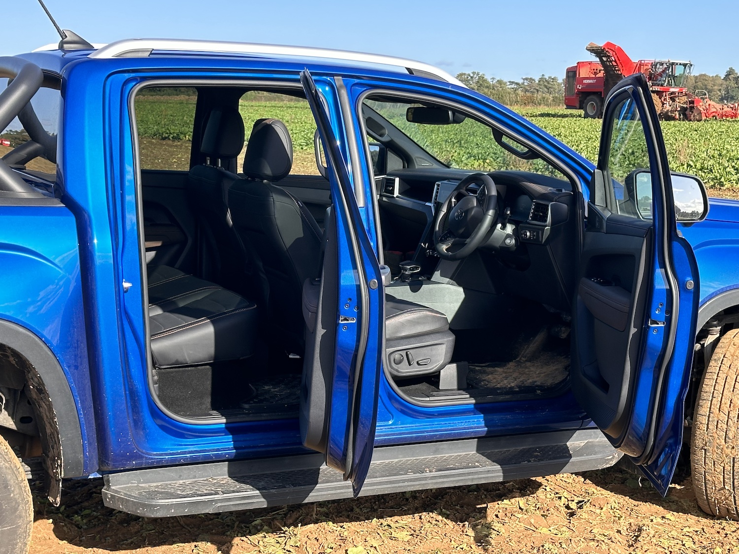 Versatile and comfortable farm pick-up - Farmers Guide