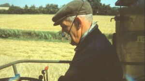 What did harvest look like in the 50s, 60s and 70s? - Farmers Guide