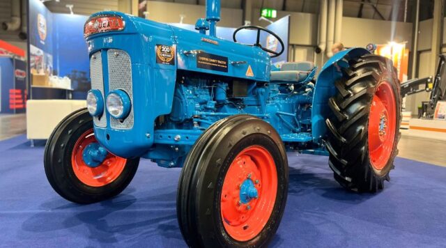 Cheffins auctions iconic 1963 Fordson Super Dexta - Farmers Guide